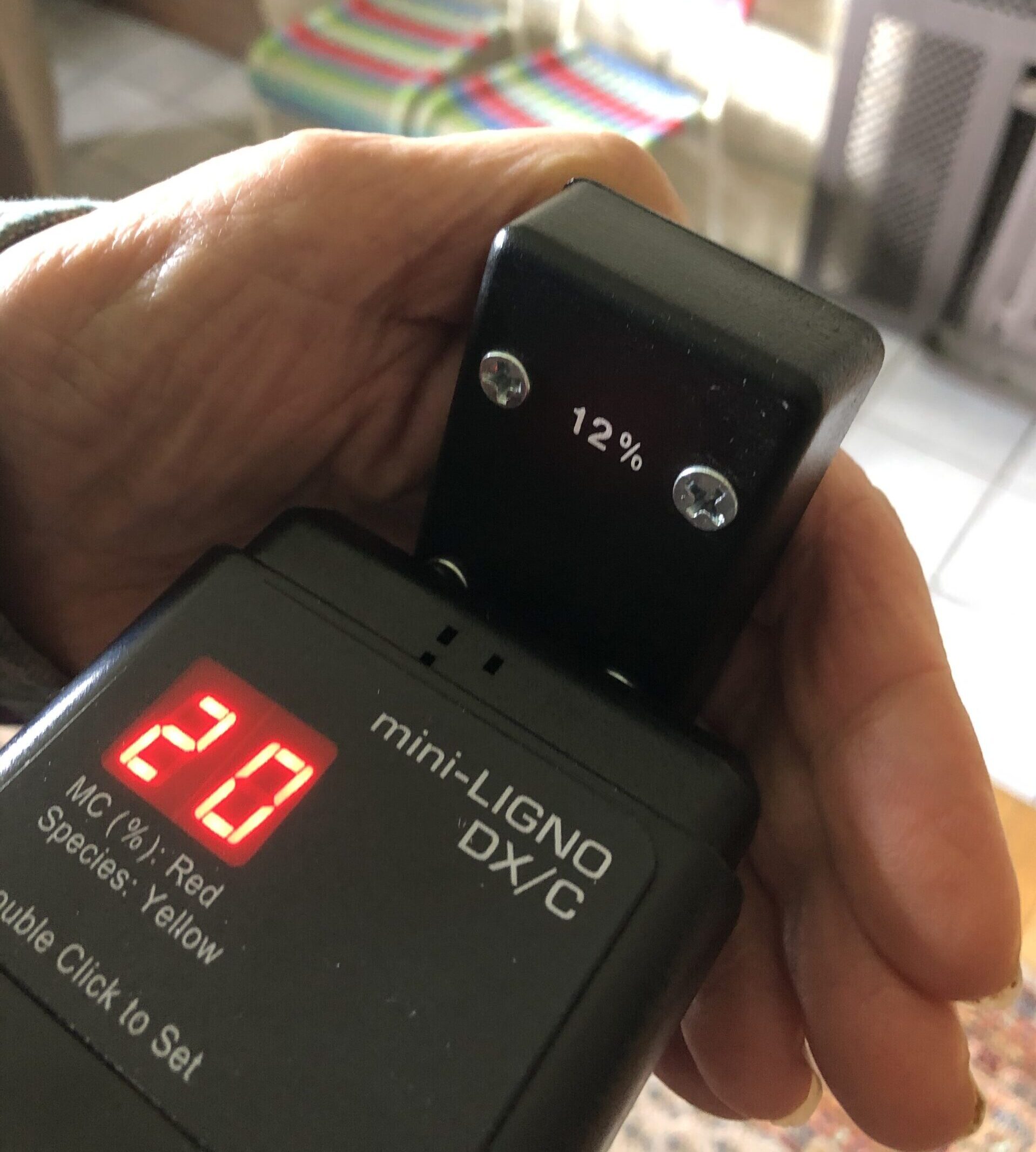 How to check functions and calibration accuracy of moisture meters